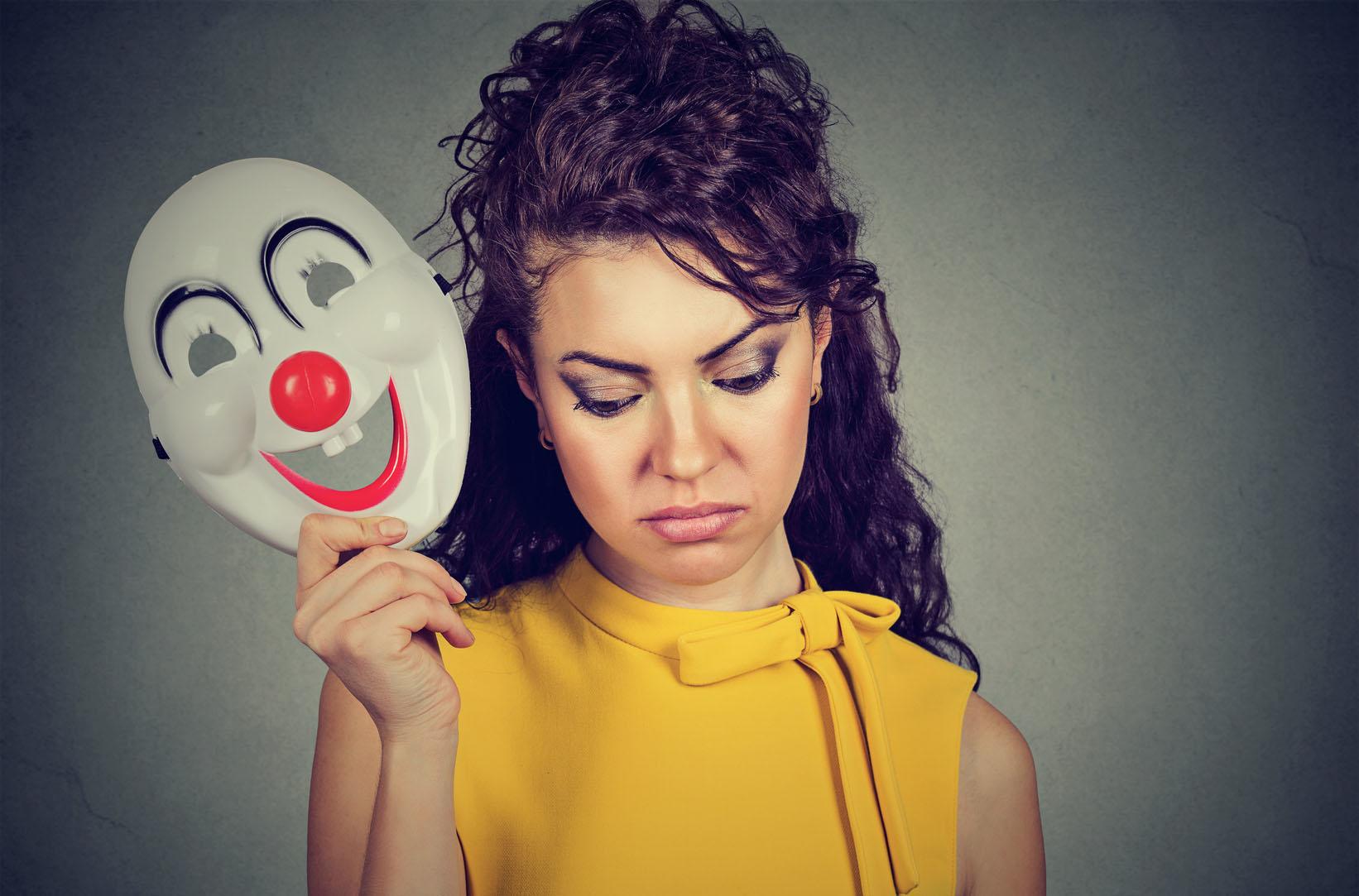 Perfect Guys With Bad Engagement Rings: How To Avert A Ring Crisis | Oh ...