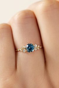 30 Timeless Classic Engagement Rings For Beautiful Women