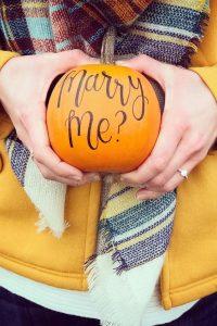 30 Incredible Fall Proposal Ideas | Oh So Perfect Proposal