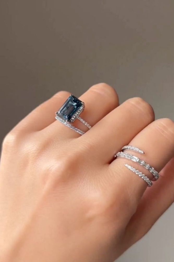 27 Unique Engagement Rings That Will Make Her Happy